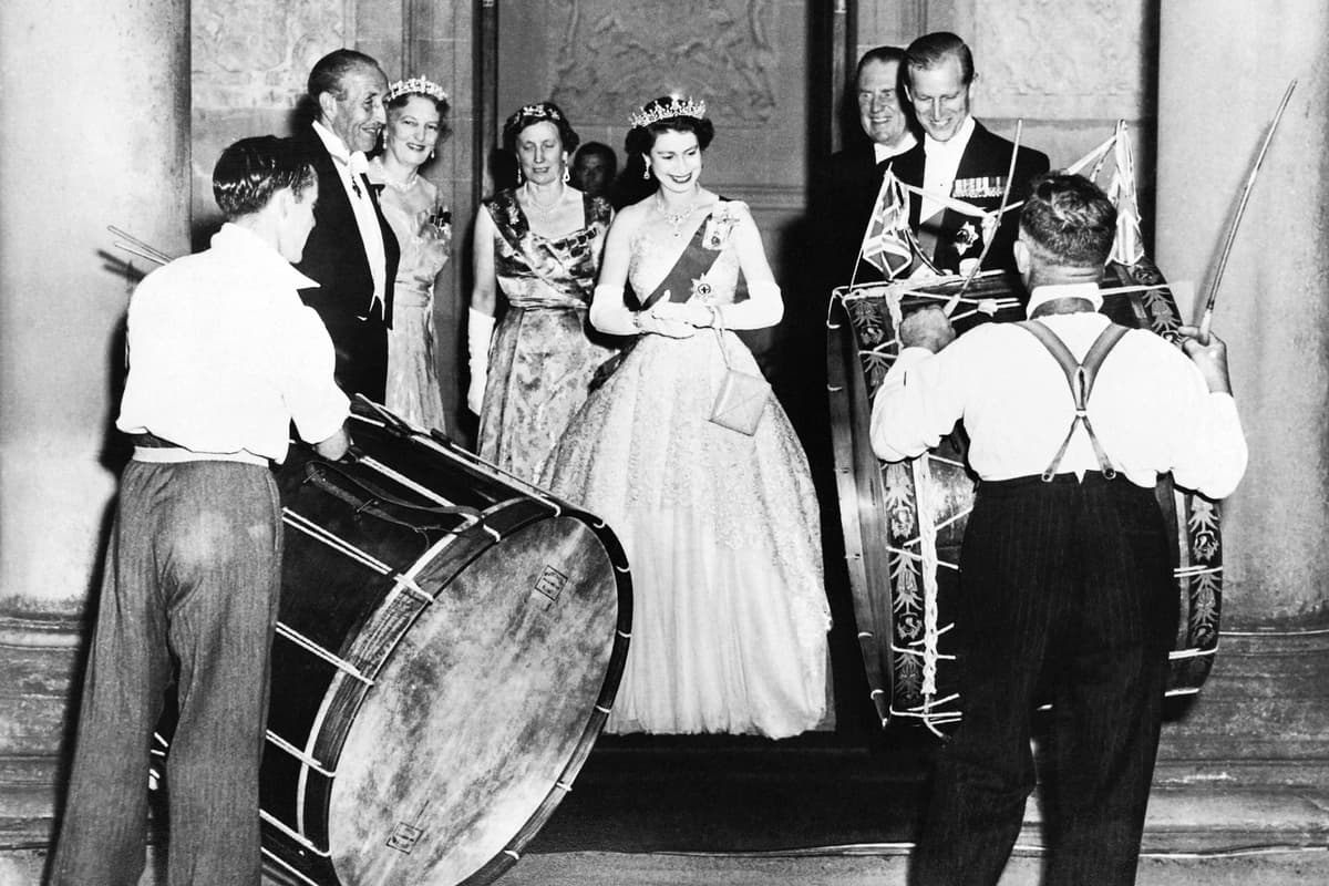 What were Queen Elizabeth II’s favourite songs? What were Queen Elizabeth II’s favourite songs?